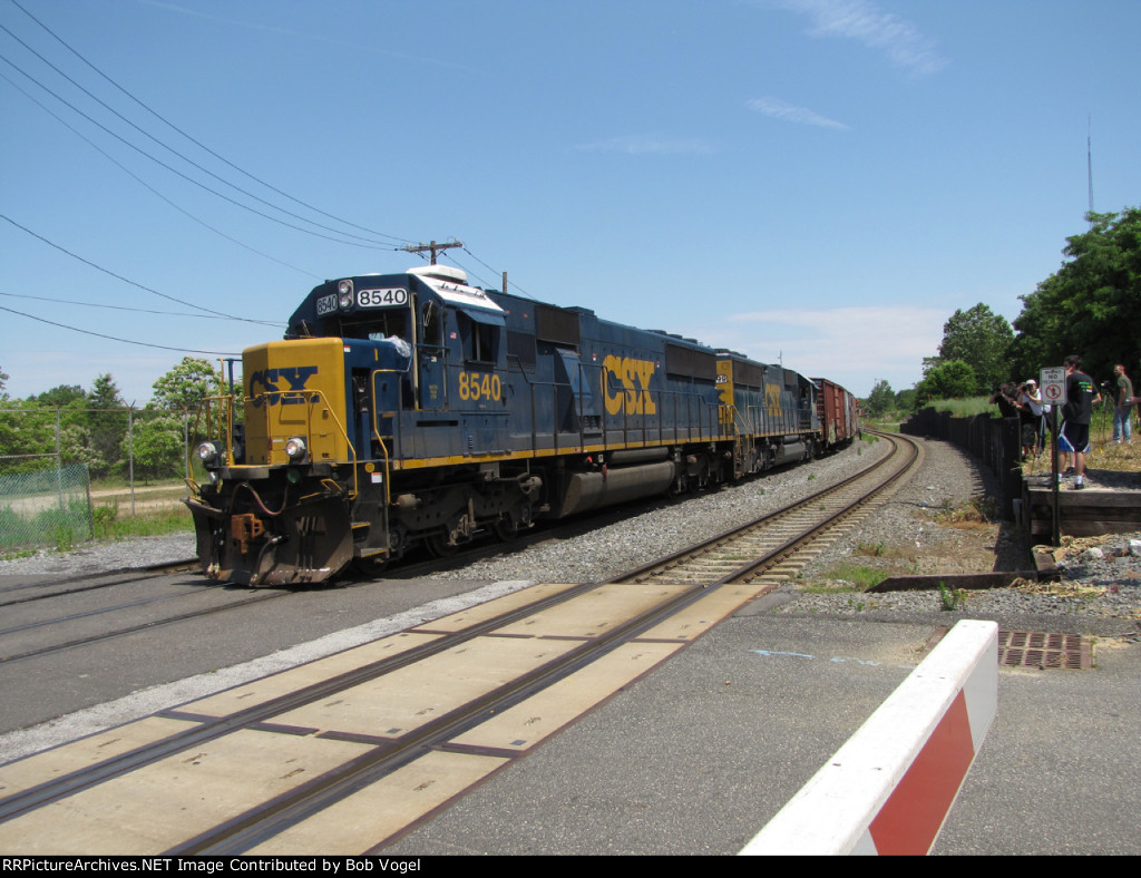CSX 8540
